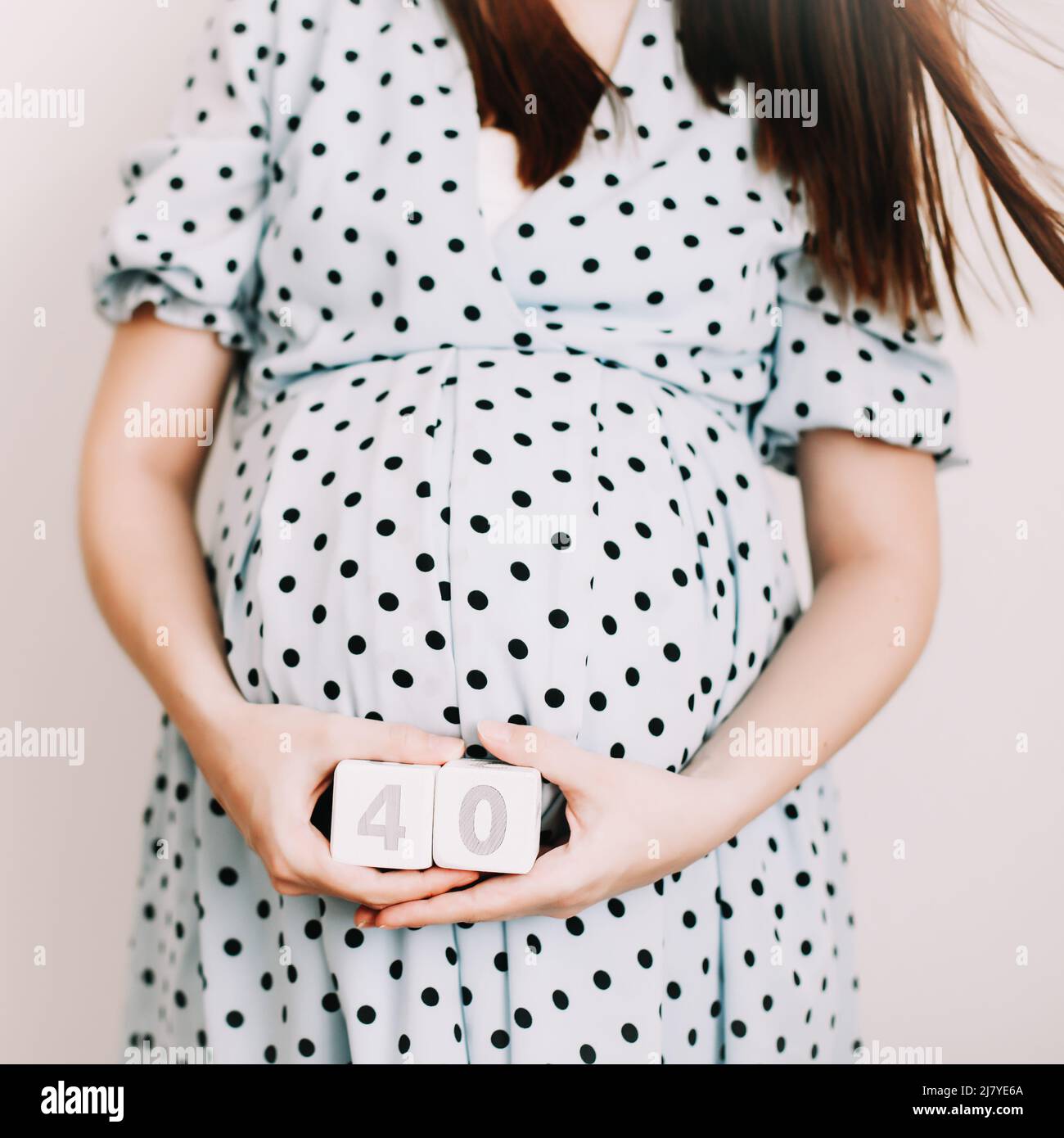 40 weeks belly hi-res stock photography and images - Alamy