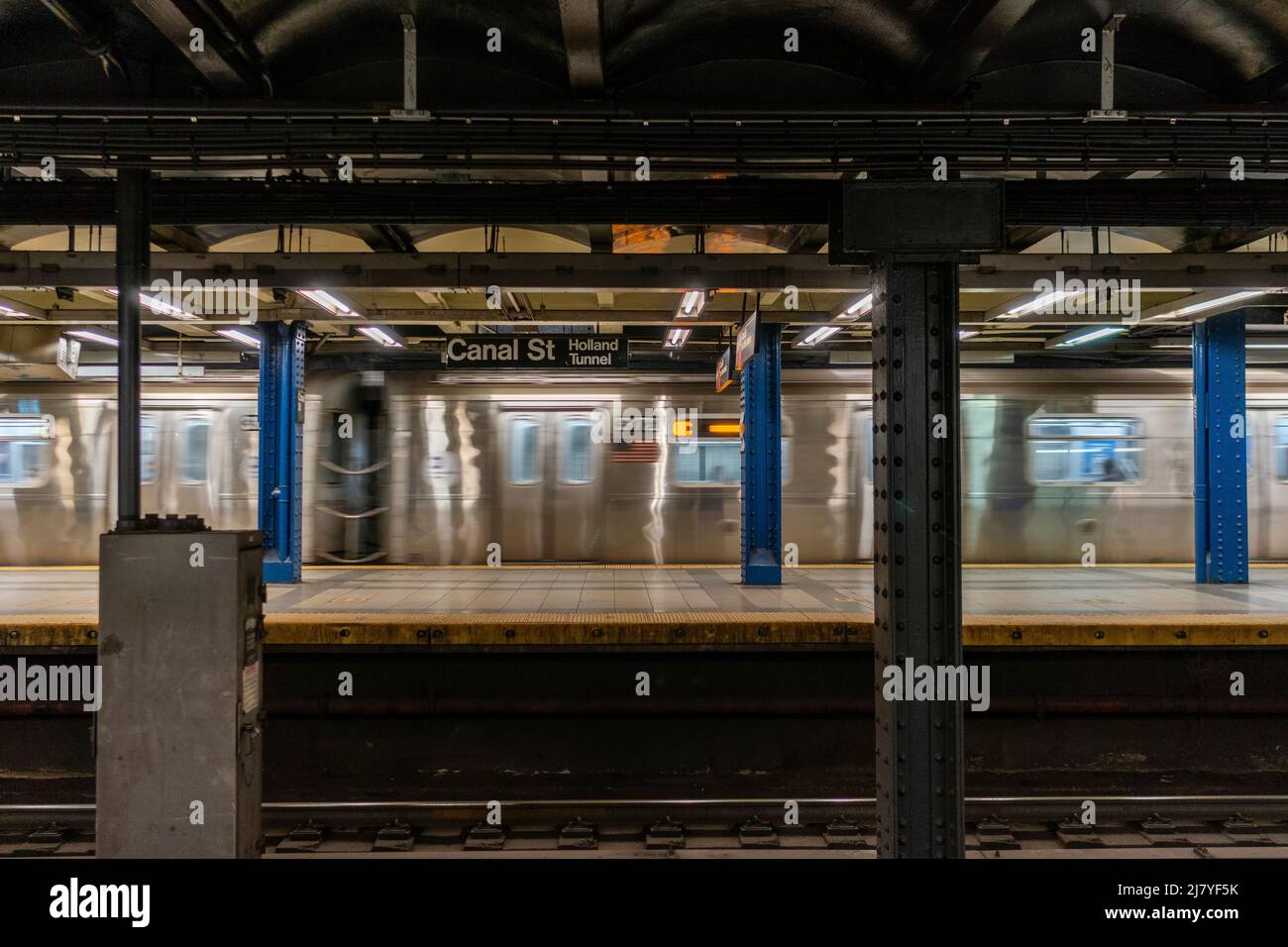 Canal street subway station nyc hi-res stock photography and images - Alamy