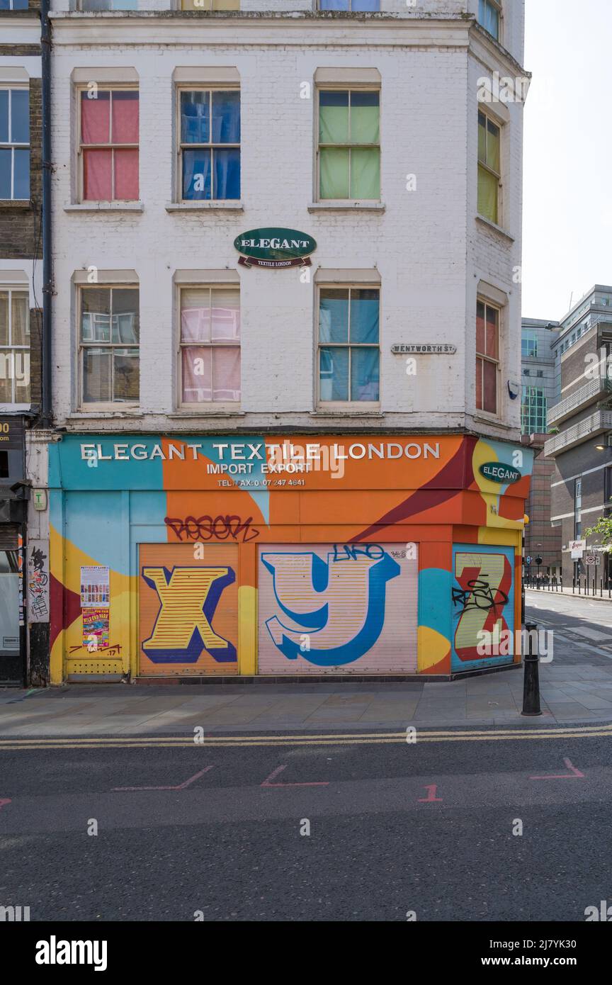 Shopfront of Elegant Textile Ltd in Middlesex Street, London E1 ...