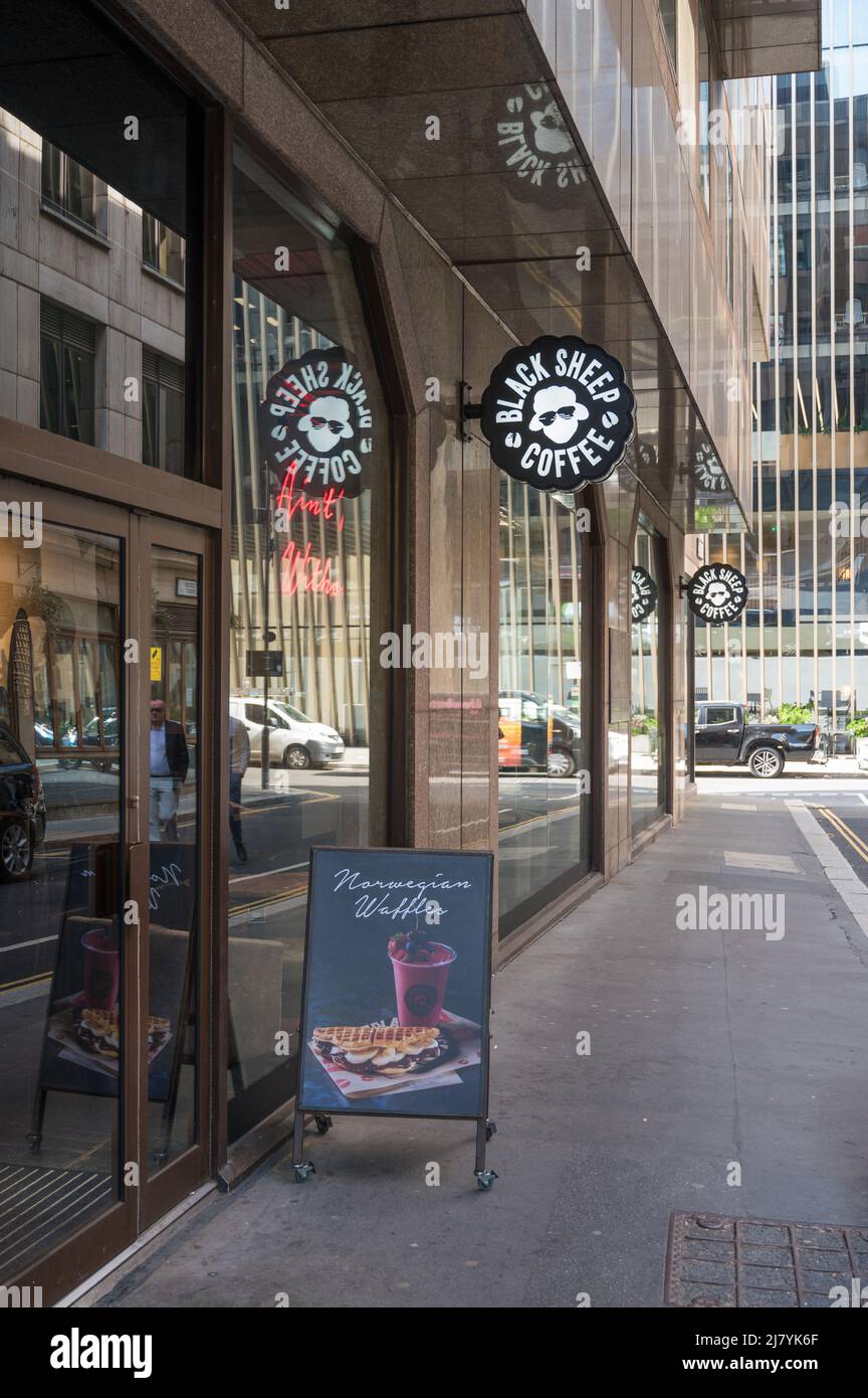 Black Sheep coffee shop on the corner of Cutler Street and Houndsditch ...
