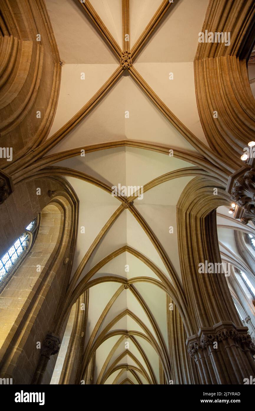 Interior of Wells Cathedral Stock Photo - Alamy