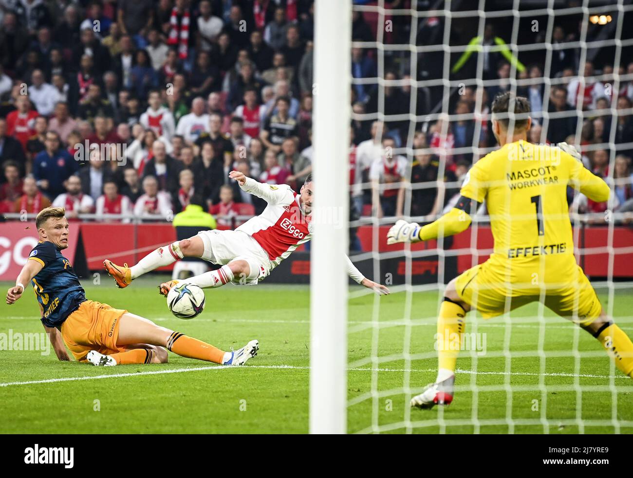 AMSTERDAM - (lr) Nico Tagliafico of Ajax blasts the 1-0 past SC ...