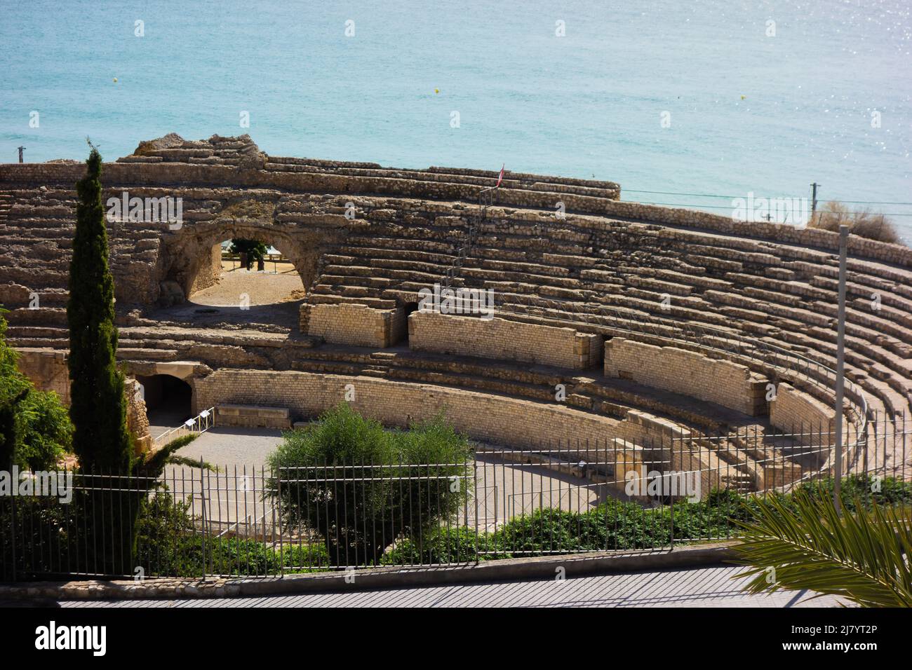 Roman amphitheatre crowd hi-res stock photography and images - Alamy