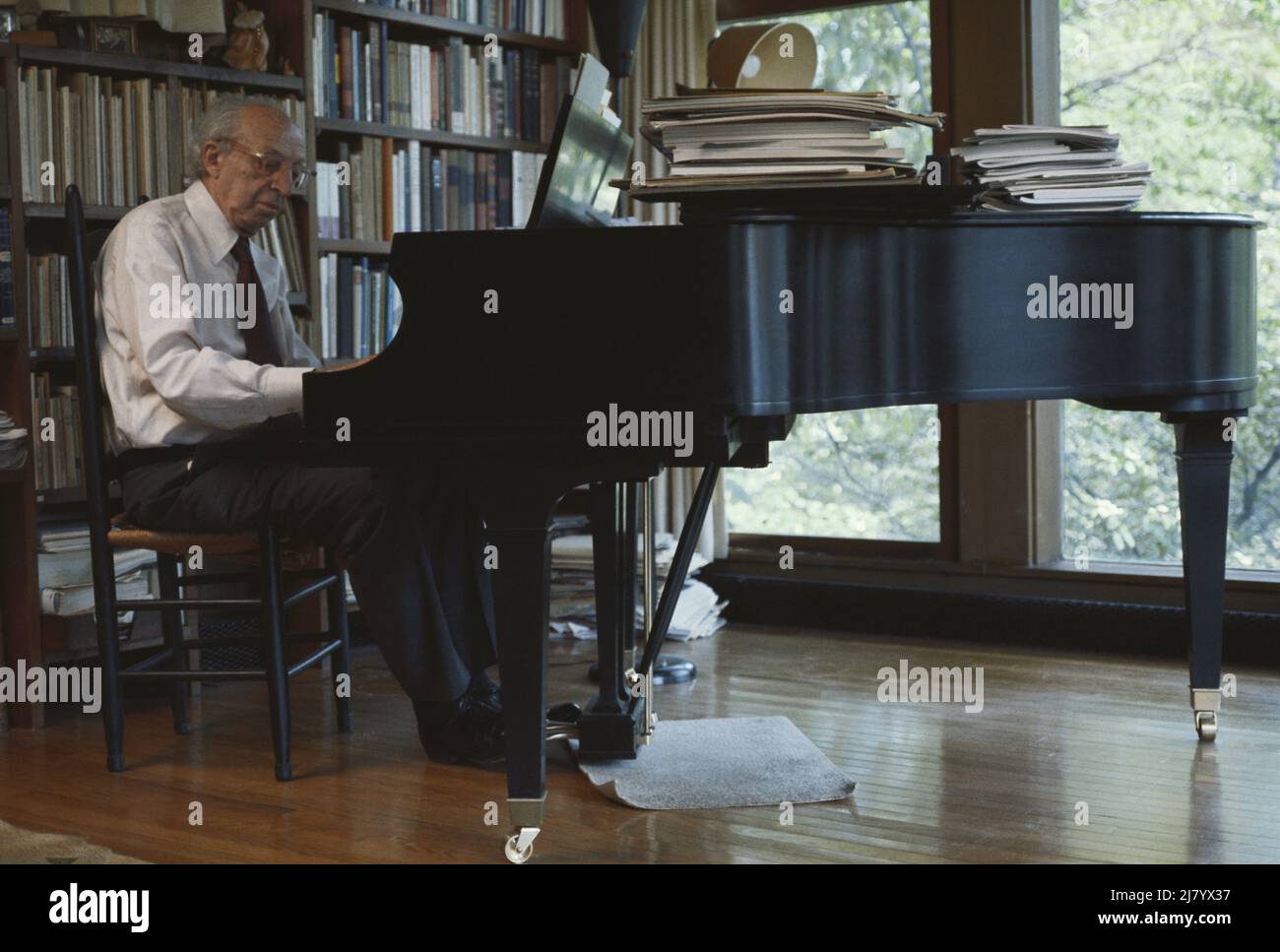 Aaron copland c 1977 hi-res stock photography and images - Alamy