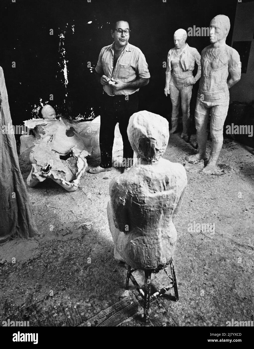 George segal sculptor hi-res stock photography and images - Alamy