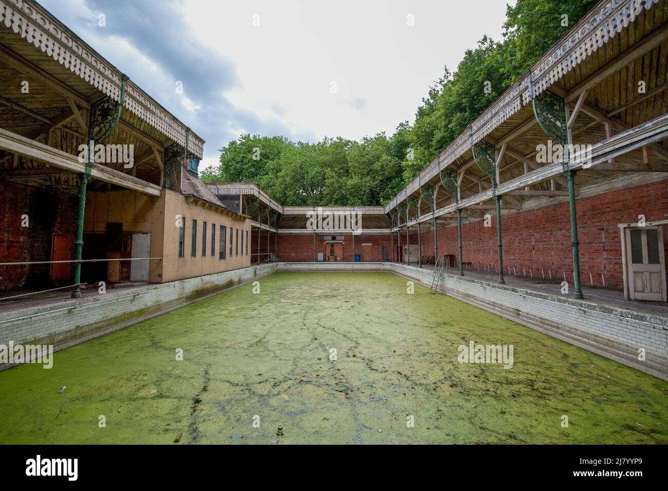 Kings Meadow Swimming Baths - before renovation in 2010 Stock Photo - Alamy