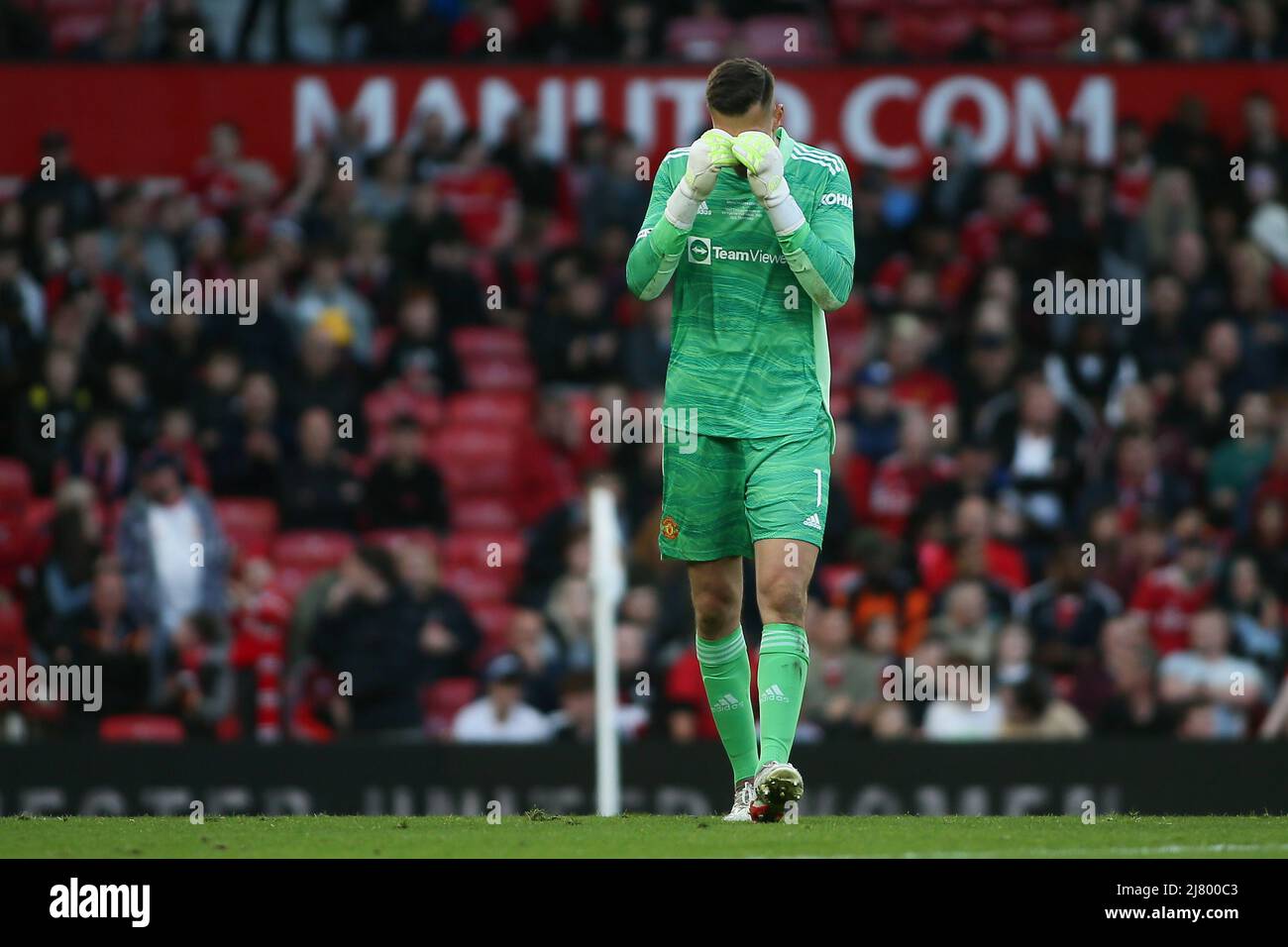 Radek Vitek #1 of Manchester United shows his despair after his error ...