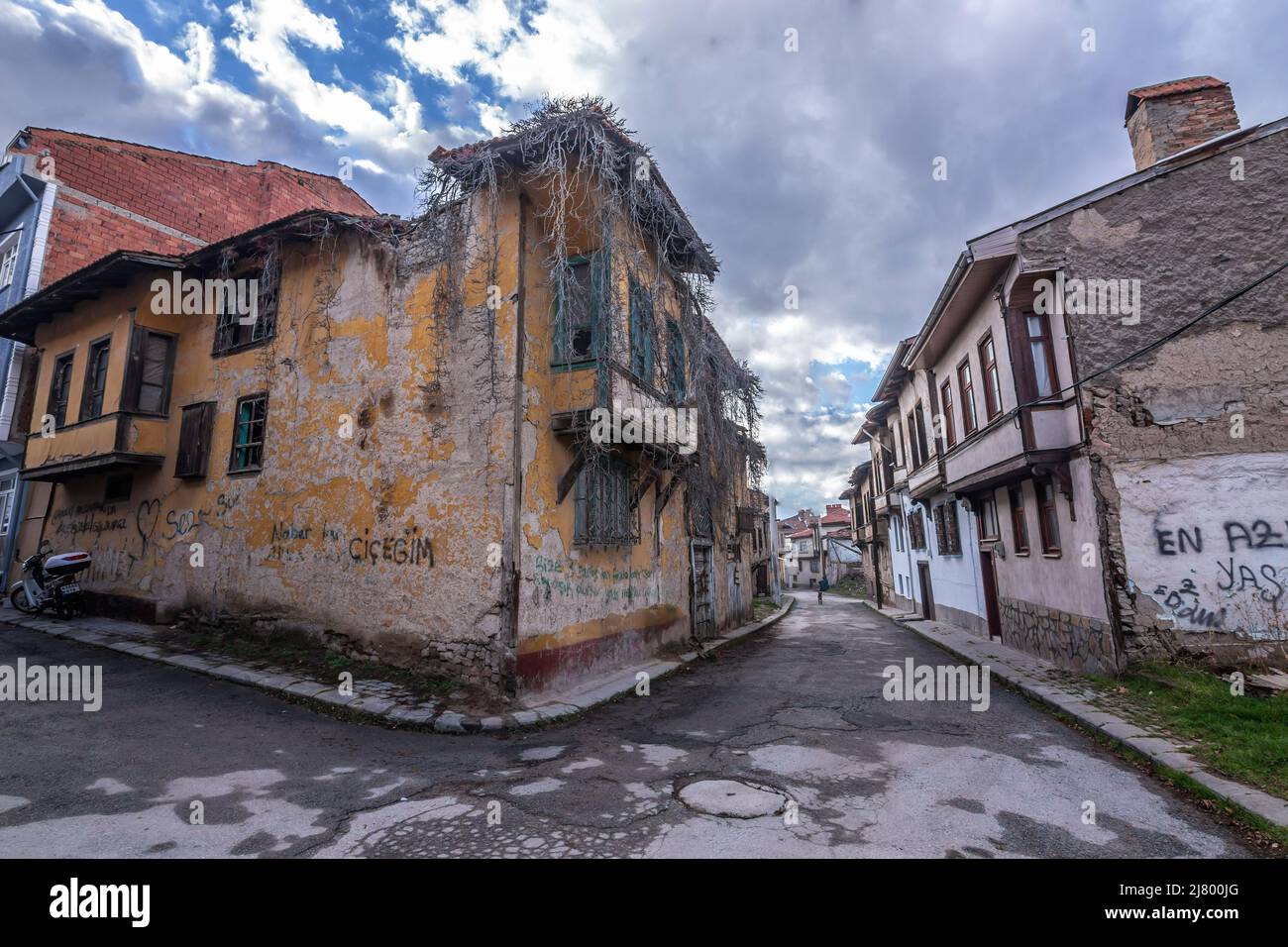 Kütahya houses, which are examples of 19th century civil architecture ...