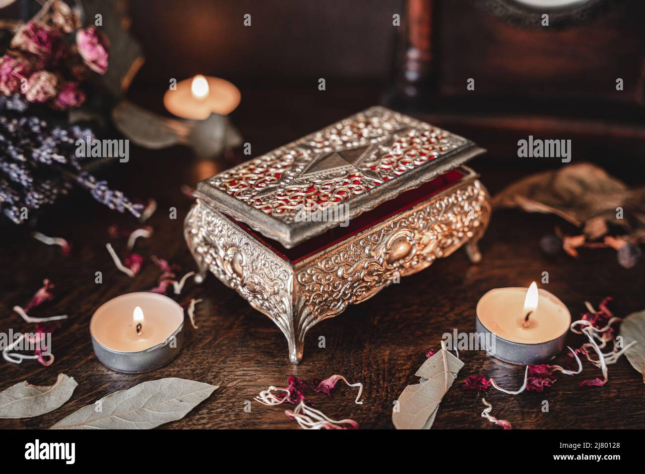 Gold altar box hi-res stock photography and images - Alamy