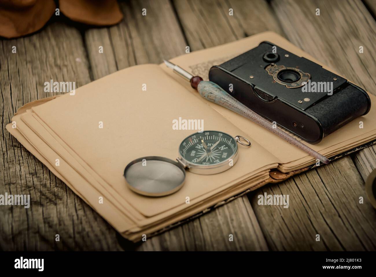 Ancient explorer map hi-res stock photography and images - Alamy