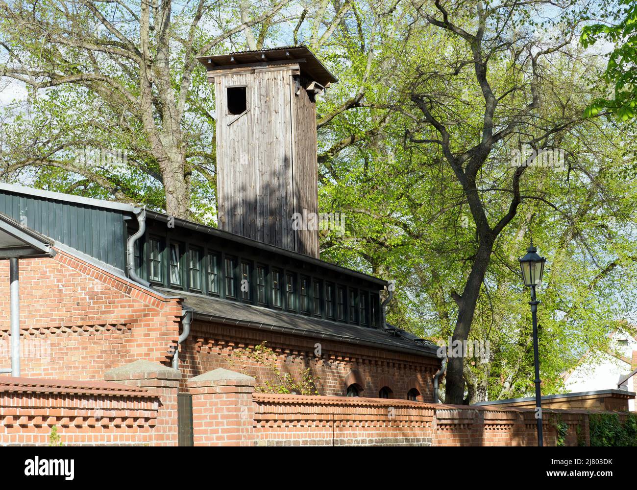 Teltow, Germany. 26th Apr, 2022. The community center in Ritterstraße ...