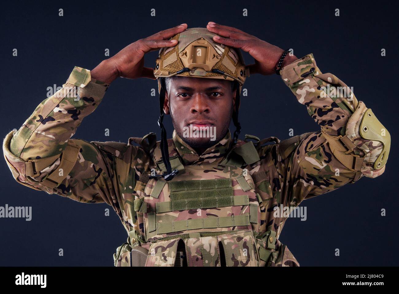 Human camouflage hi-res stock photography and images - Alamy