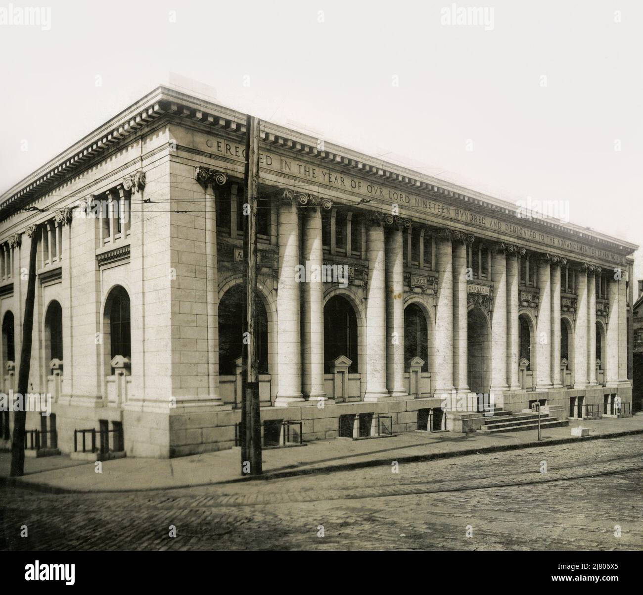 Carnegie library georgia hi-res stock photography and images - Alamy