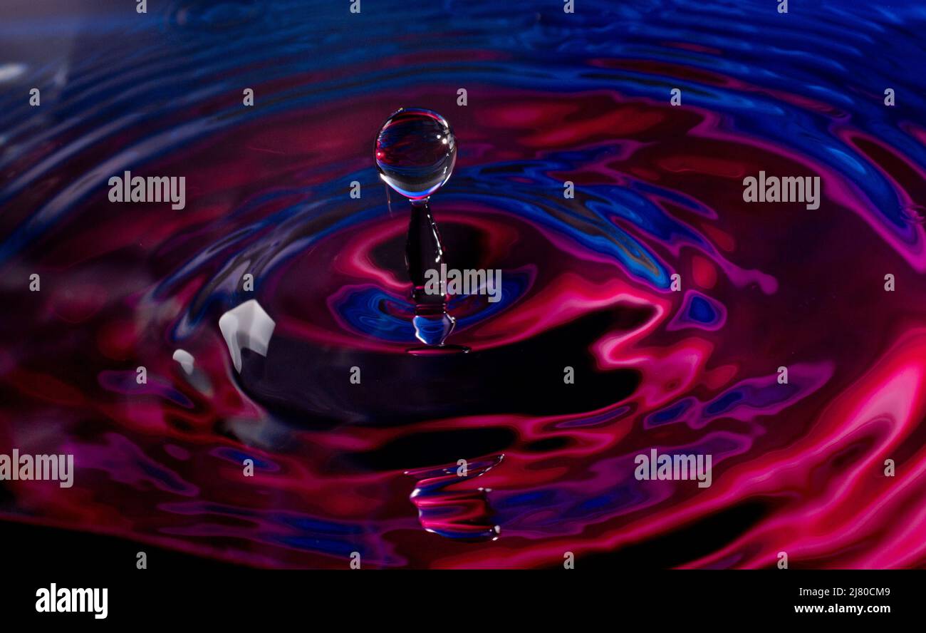 High speed water drops Stock Photo - Alamy