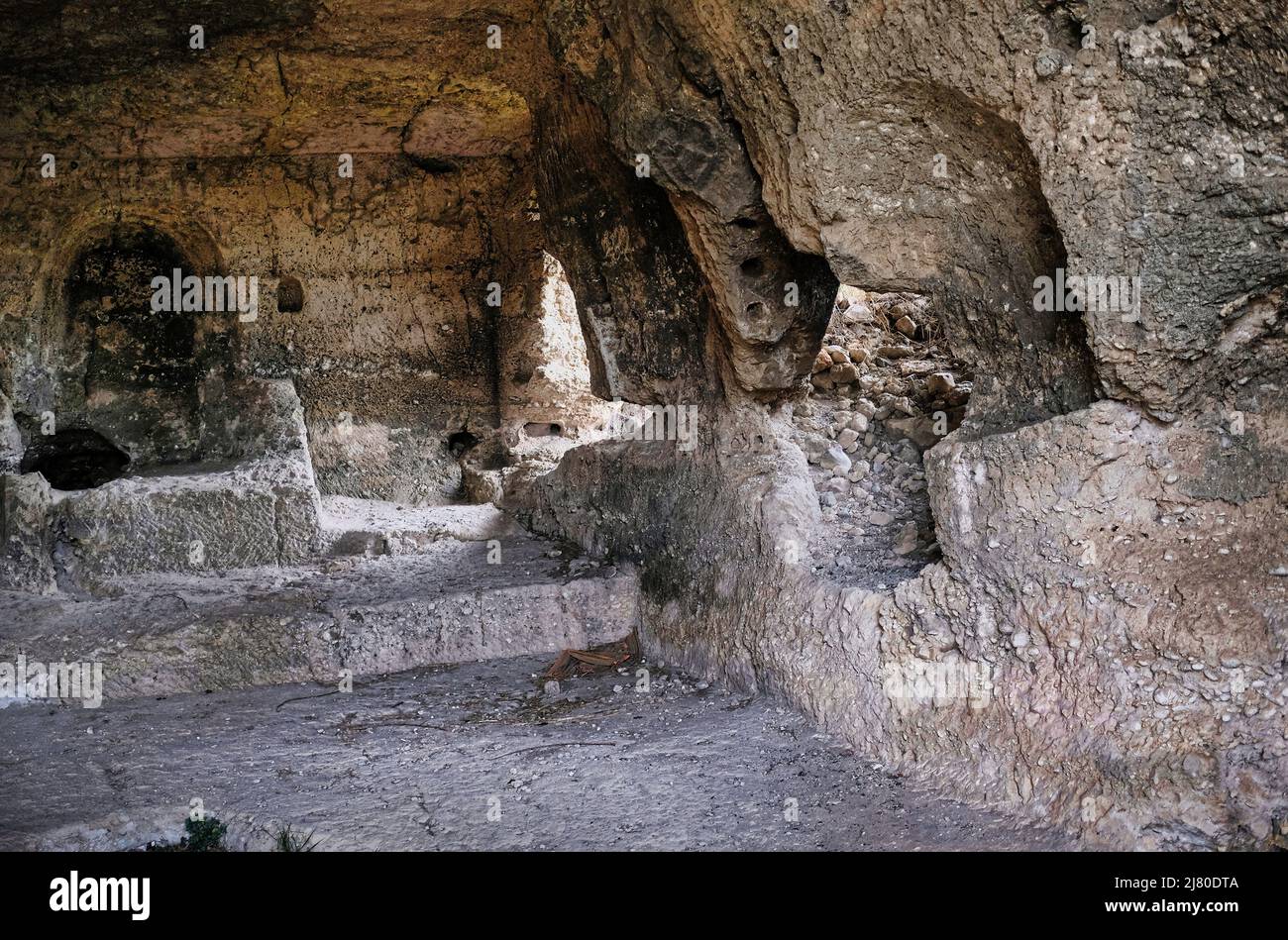 Prehistoric caves in the Murgia Materana reserve (Matera Italy) dating ...