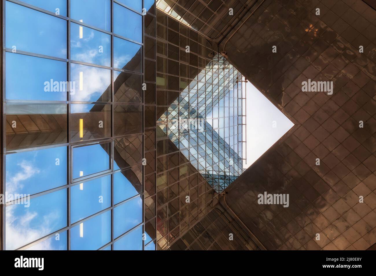 One london bridge hi-res stock photography and images - Alamy