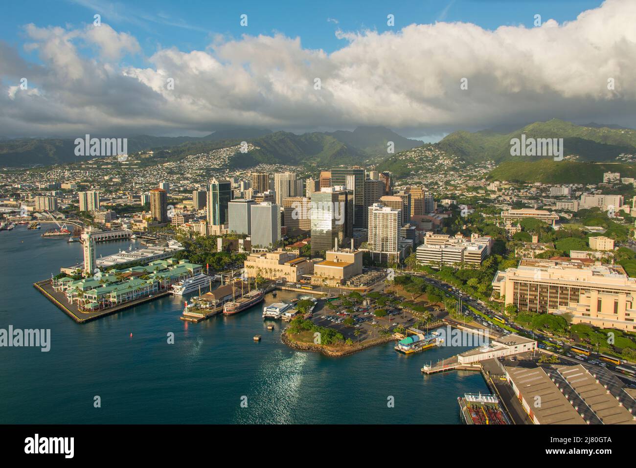 Aerial view of downtown Honolulu Harbour, Oahu, Hawaii, USA Stock Photo ...