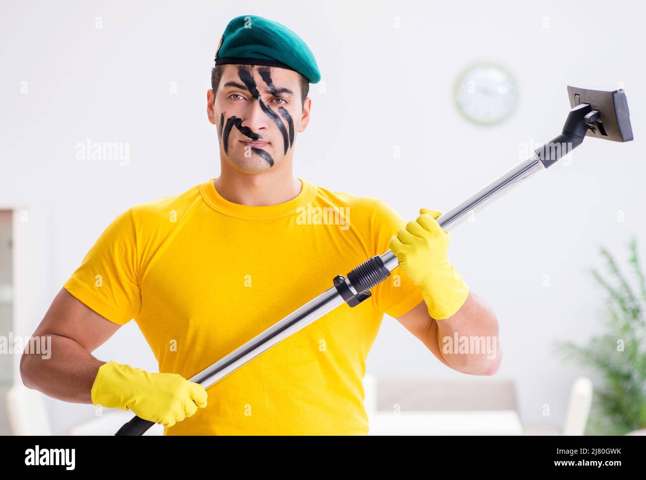 Domestic chores in the military hi-res stock photography and images - Alamy