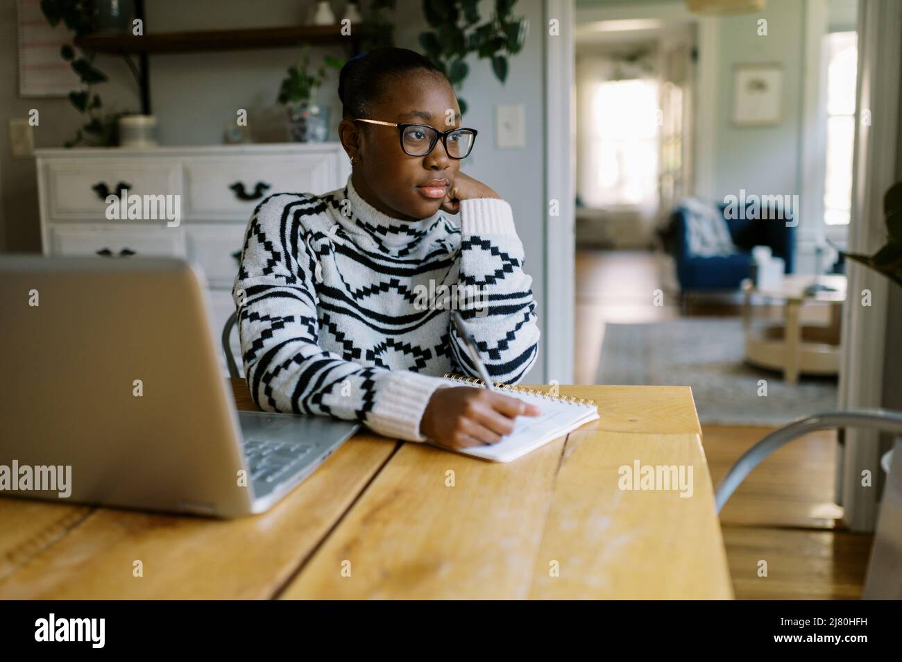 African girl thinking hi-res stock photography and images - Alamy