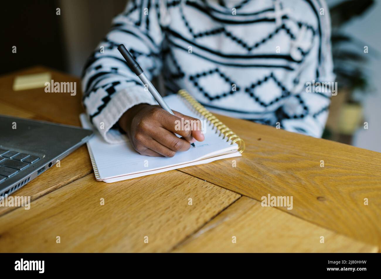 Taking notes class hi-res stock photography and images - Alamy