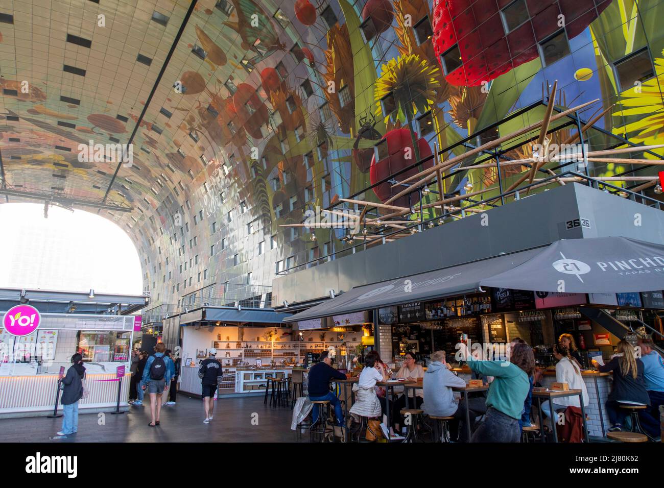 Netherlands rotterdam markthal market hi-res stock photography and ...
