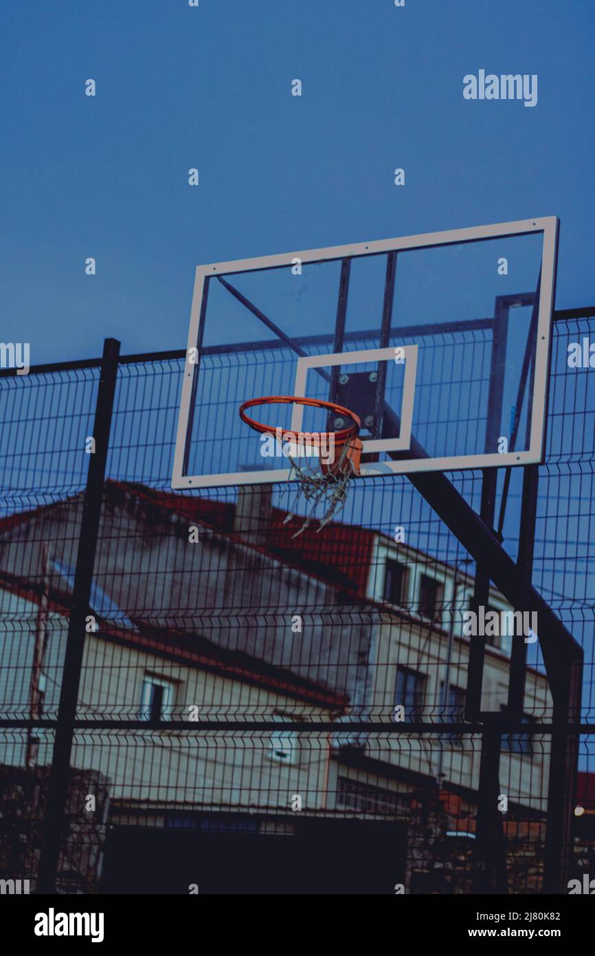 Image of basketball hoop hi-res stock photography and images - Alamy
