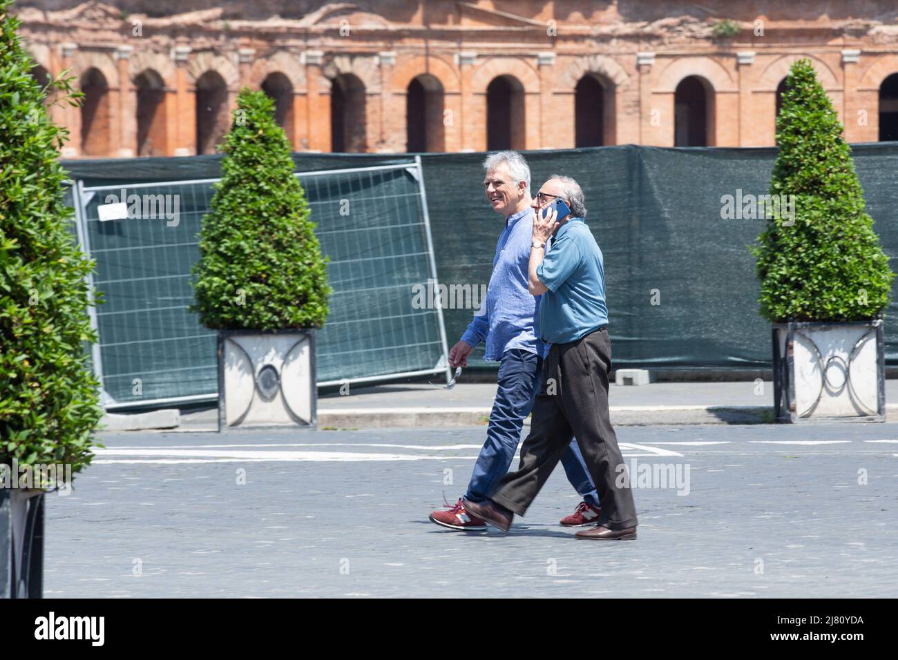 Il sol dell hi-res stock photography and images - Alamy