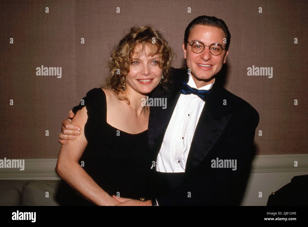 Michelle pfeiffer 1990 hi-res stock photography and images - Alamy