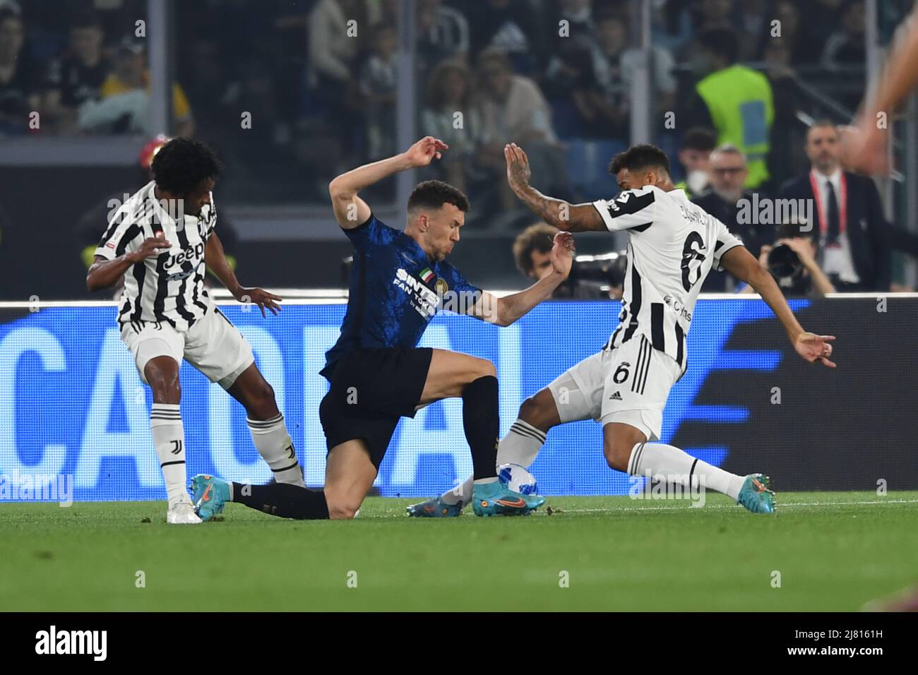 Juan guillermo cuadrado bello ivan perisic hi-res stock photography and ...