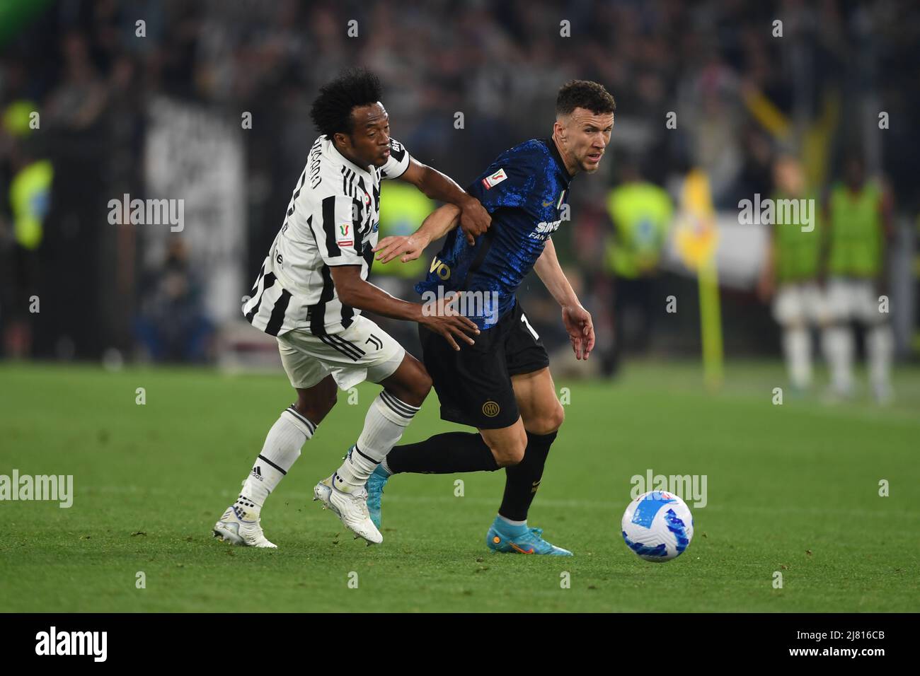 Ivan Perisic (Inter)Juan Guillermo Cuadrado Bello (Juventus) during the ...