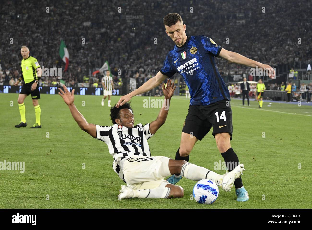Ivan Perisic (Inter)Juan Guillermo Cuadrado Bello (Juventus) during the ...