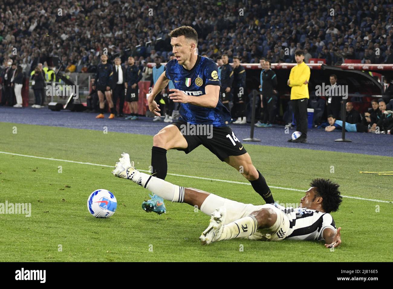 Juan guillermo cuadrado bello ivan perisic hi-res stock photography and ...