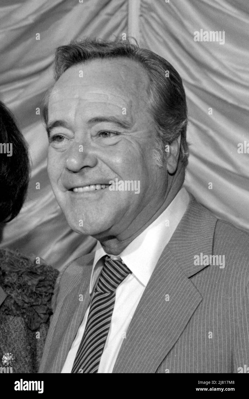 Jack Lemmon 1983 Credit: Ralph Dominguez/MediaPunch Stock Photo - Alamy