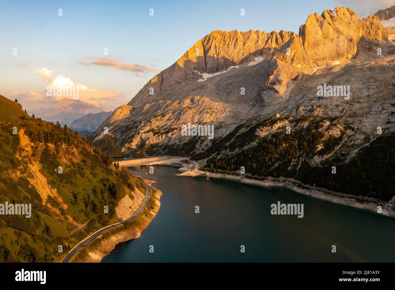 Lago Fedaia (Fedaia Lake), Fassa Valley, Trentino Alto Adige, an ...