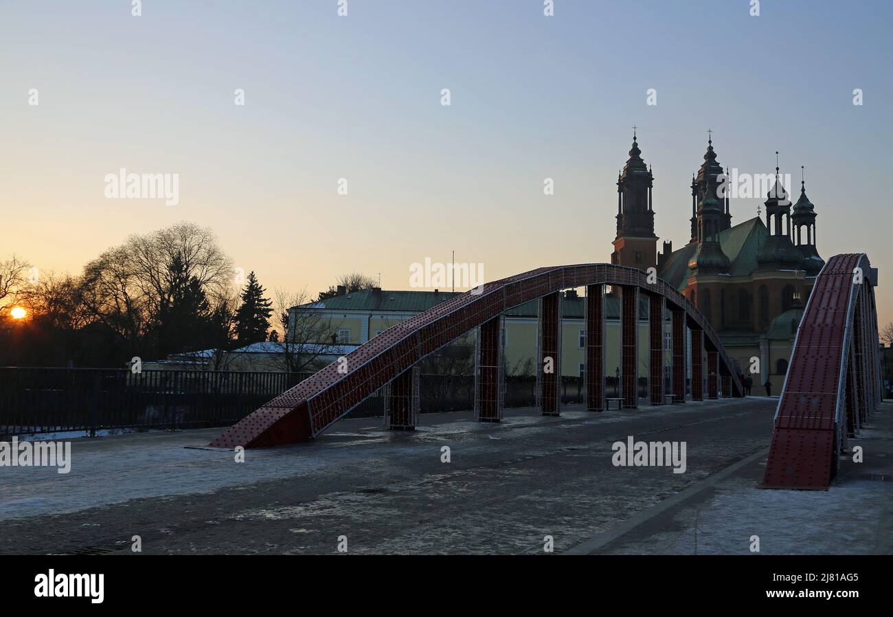 Poznan poland bridge not night not dark hi-res stock photography and ...