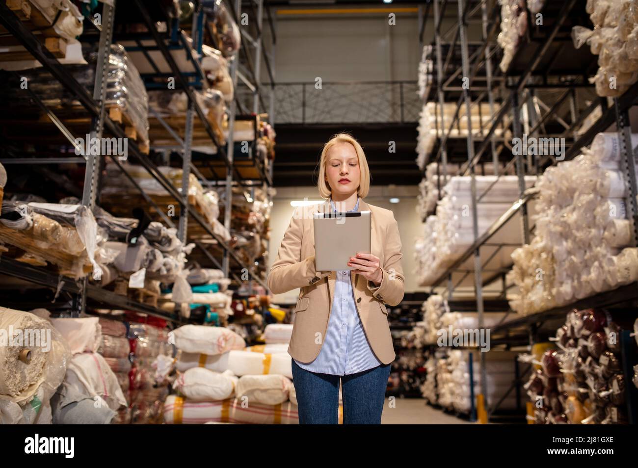Doing inventory hi-res stock photography and images - Alamy