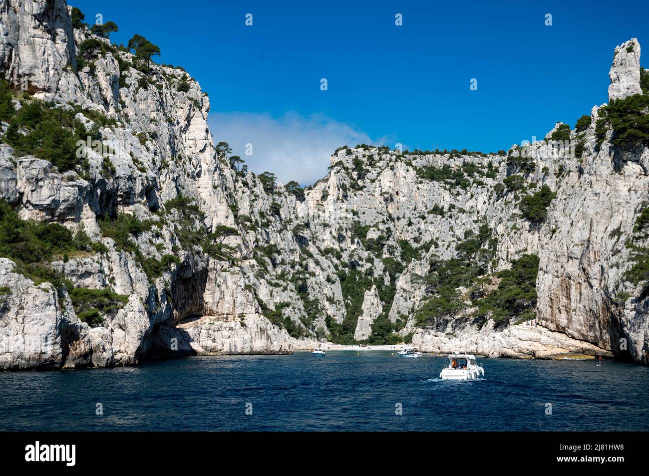 View on Calanque d'En-vau with white sandy beach near Cassis, boat ...