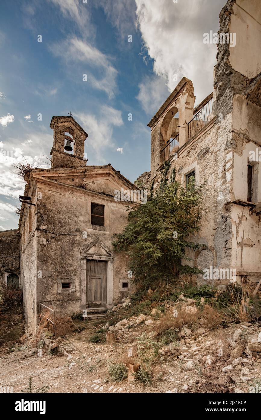 Rocchetta alta hi-res stock photography and images - Alamy