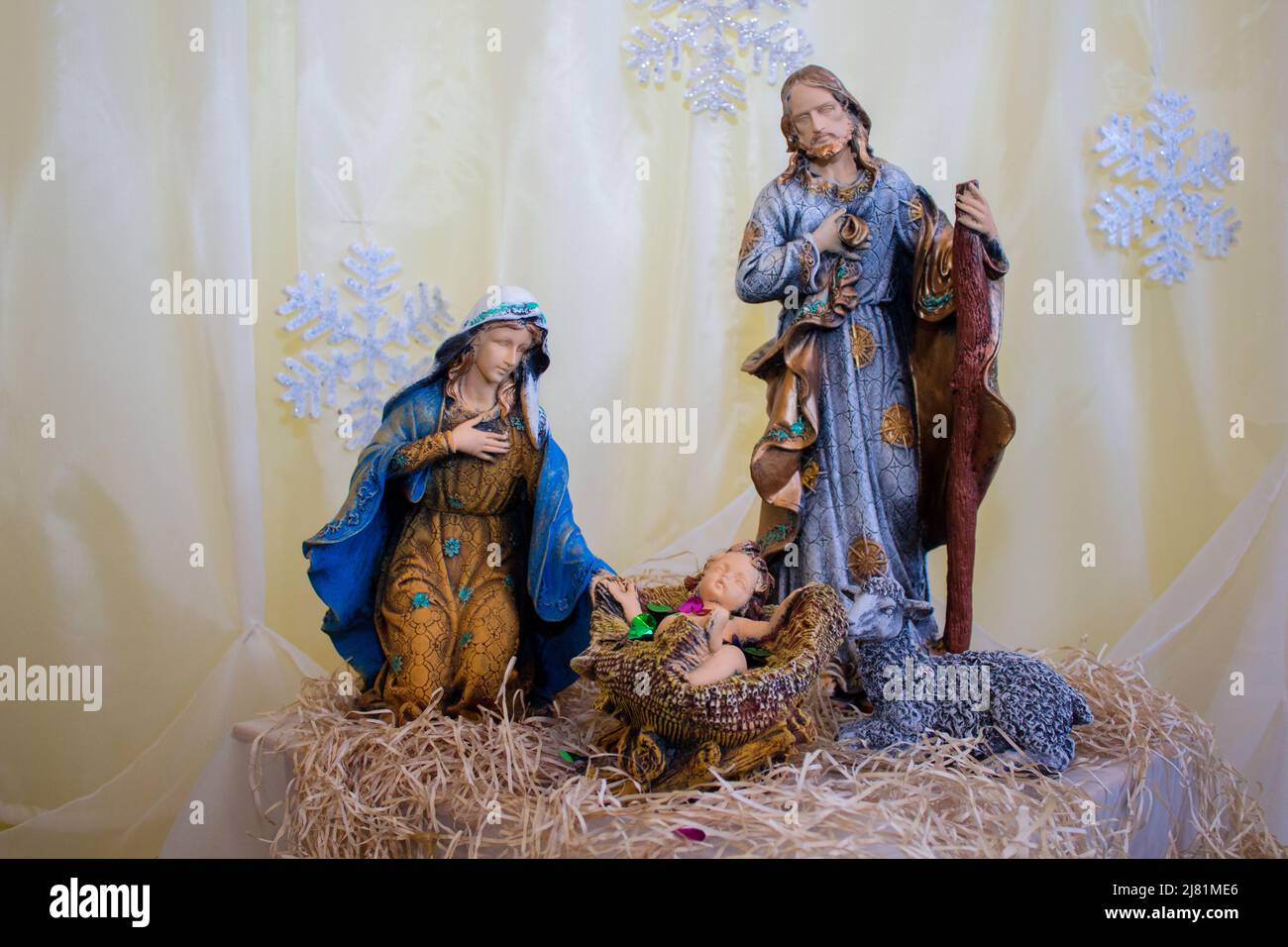 Jesus mary joseph statues hi-res stock photography and images - Alamy