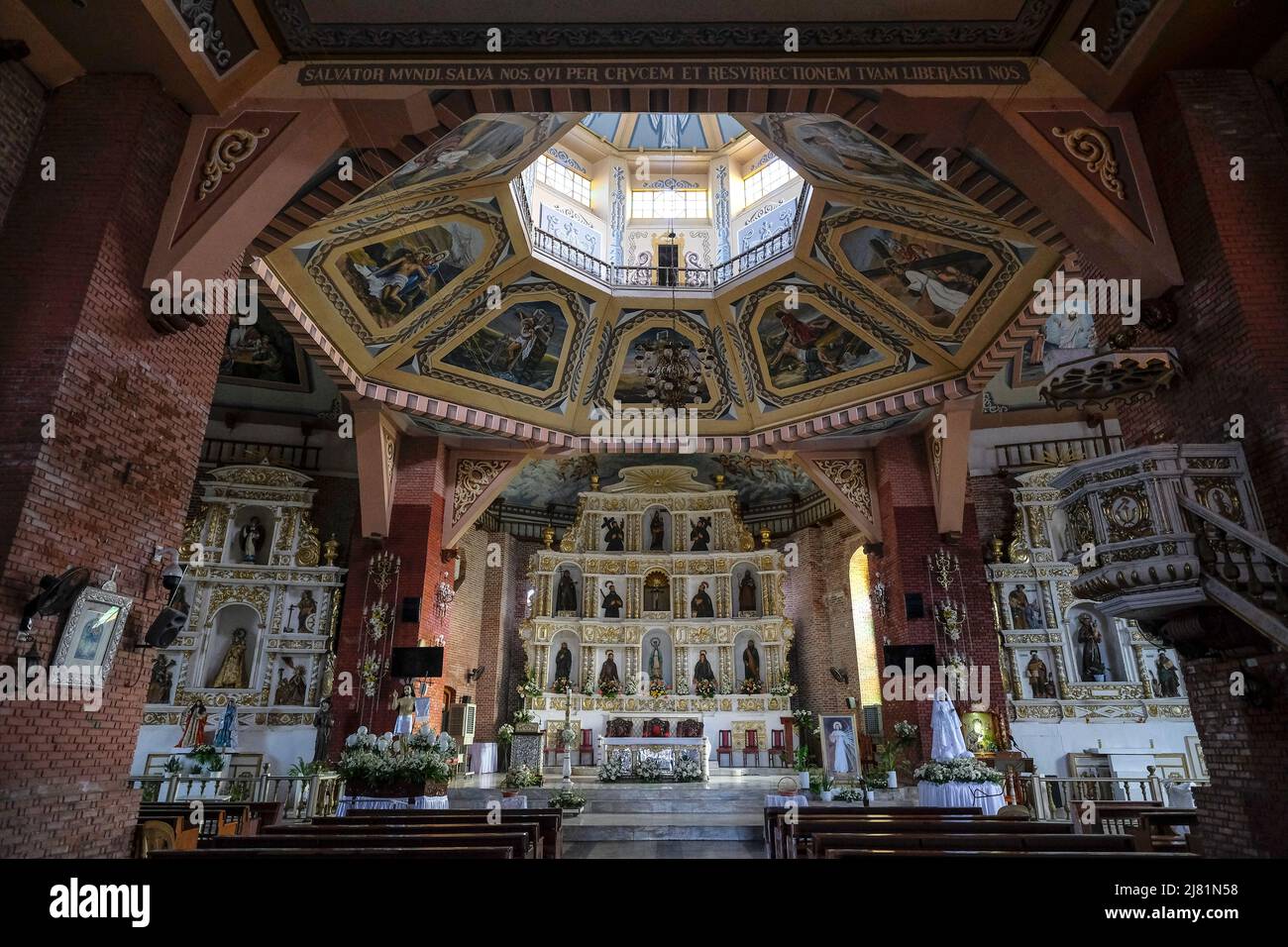 Santa Cruz, Philippines - April 2022: Holy Cross Parish church in Santa ...