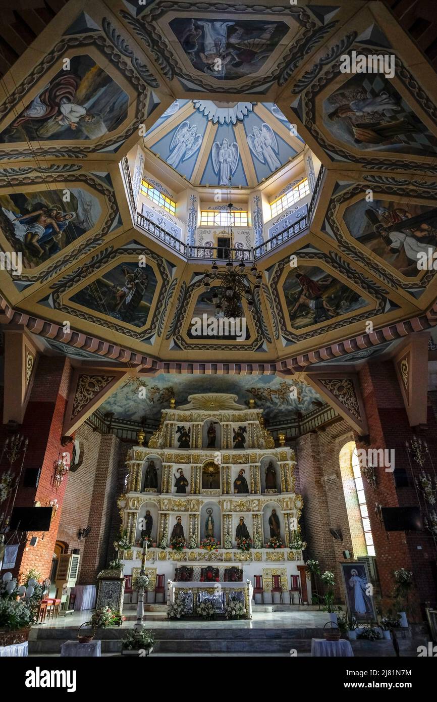 Santa Cruz, Philippines - April 2022: Holy Cross Parish church in Santa ...