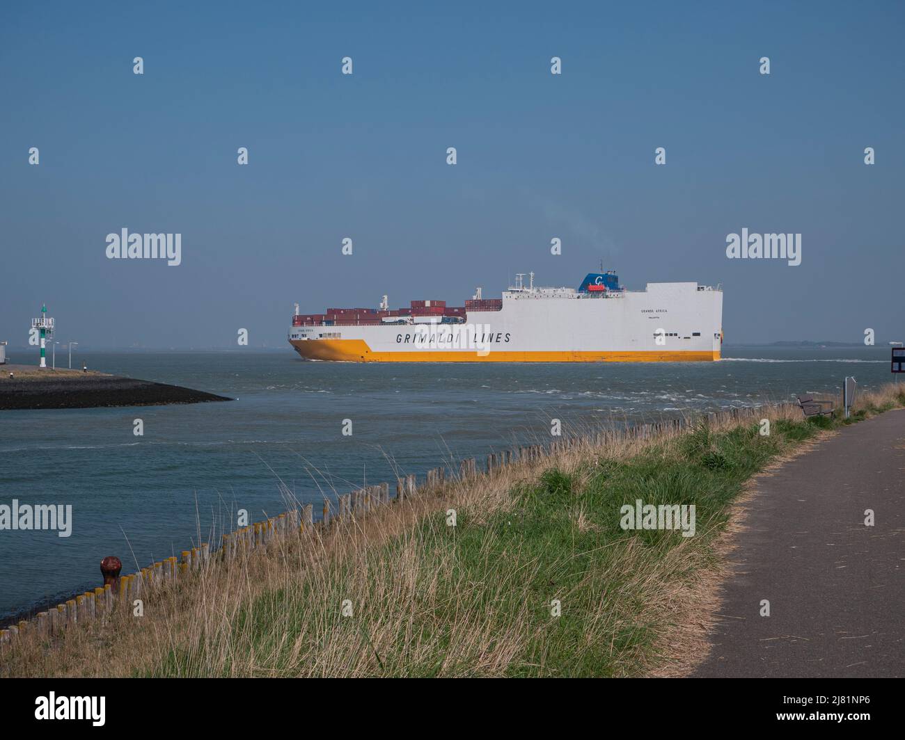 Grimaldi shipping lines hi-res stock photography and images - Alamy