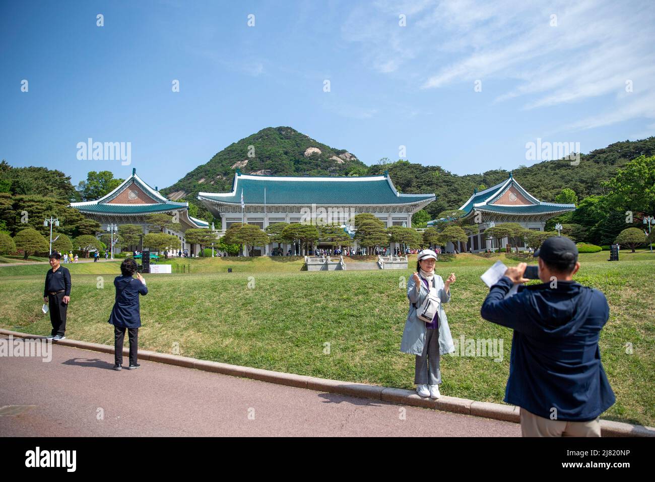 Cheong wa dae building hi-res stock photography and images - Alamy