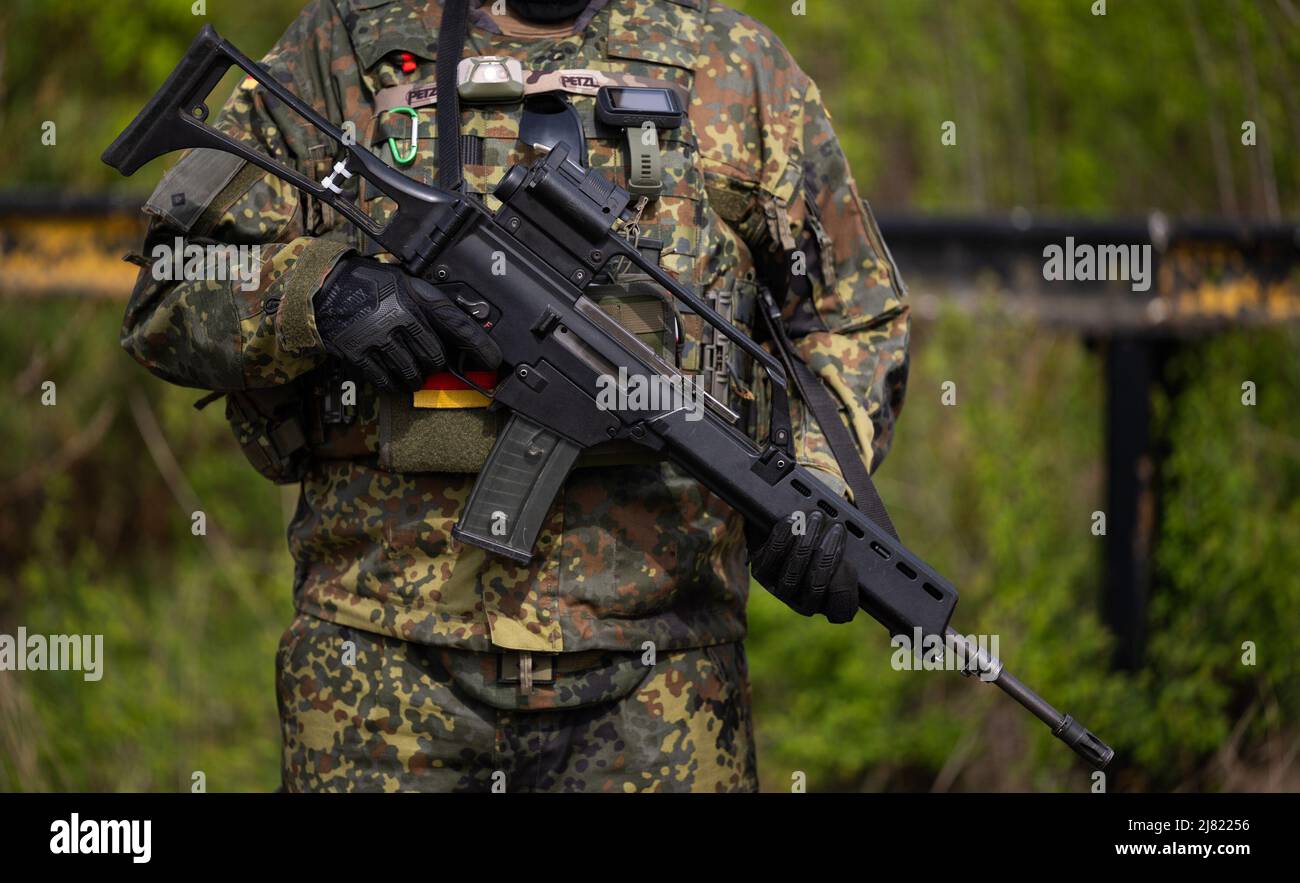 Military Assault Rifles 2022