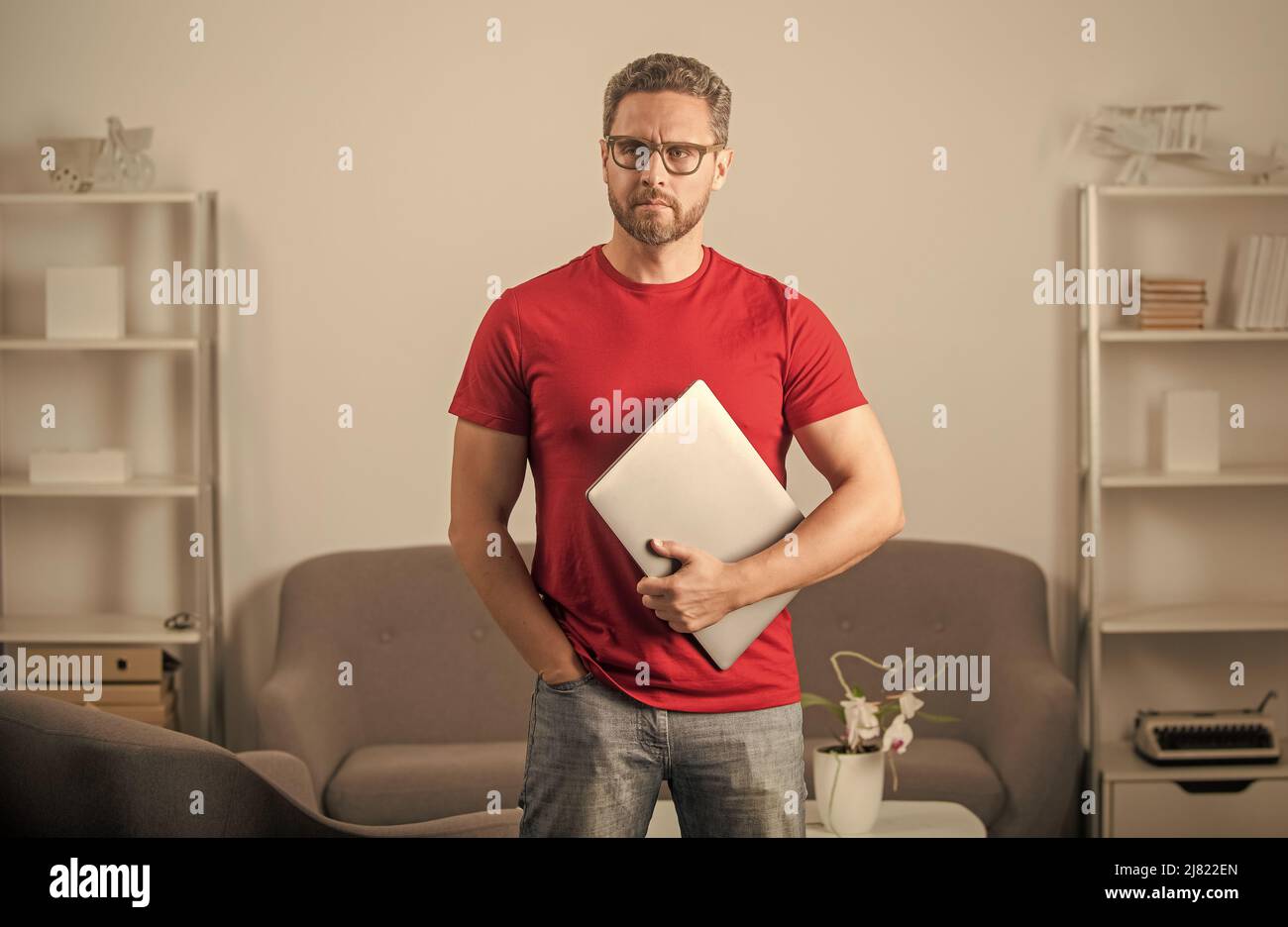 Guy in red tshirt hi-res stock photography and images - Alamy