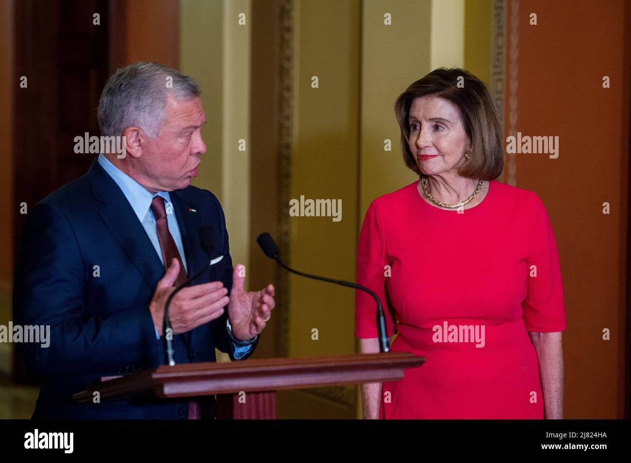 Abdullah II bin Al-Hussein of Jordan, left, offers remarks as he meets ...