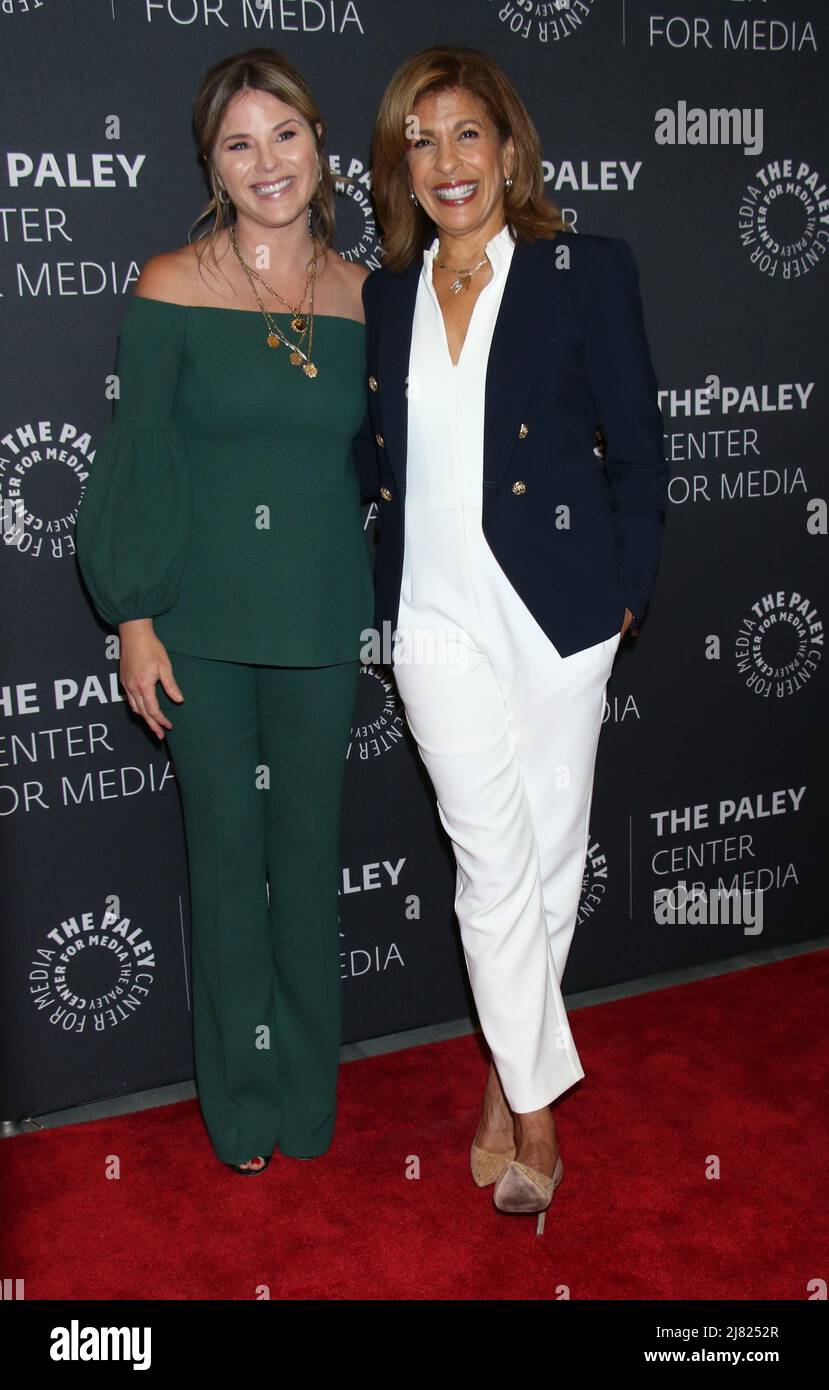 Hoda kotb and jenna bush hager hi-res stock photography and images - Alamy