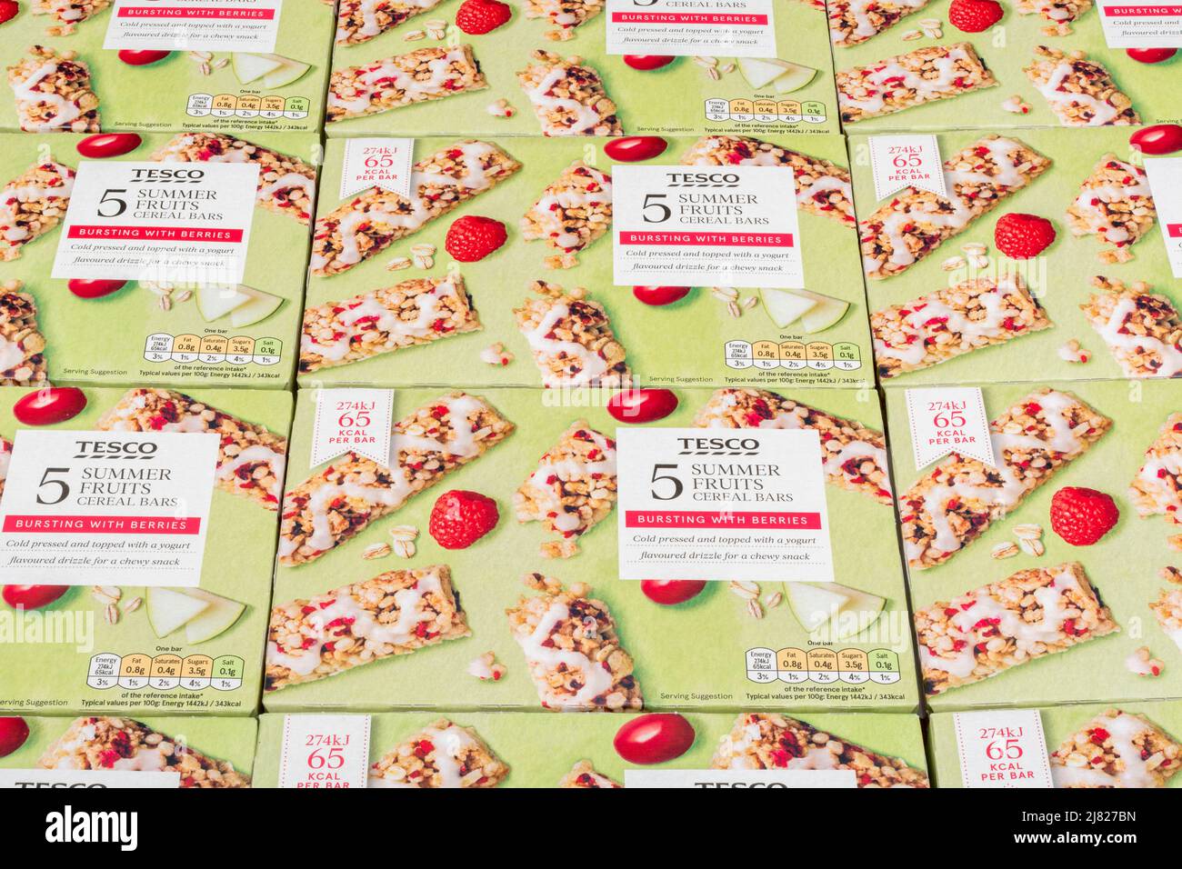 Supermarket own label cereal bar hi-res stock photography and images ...