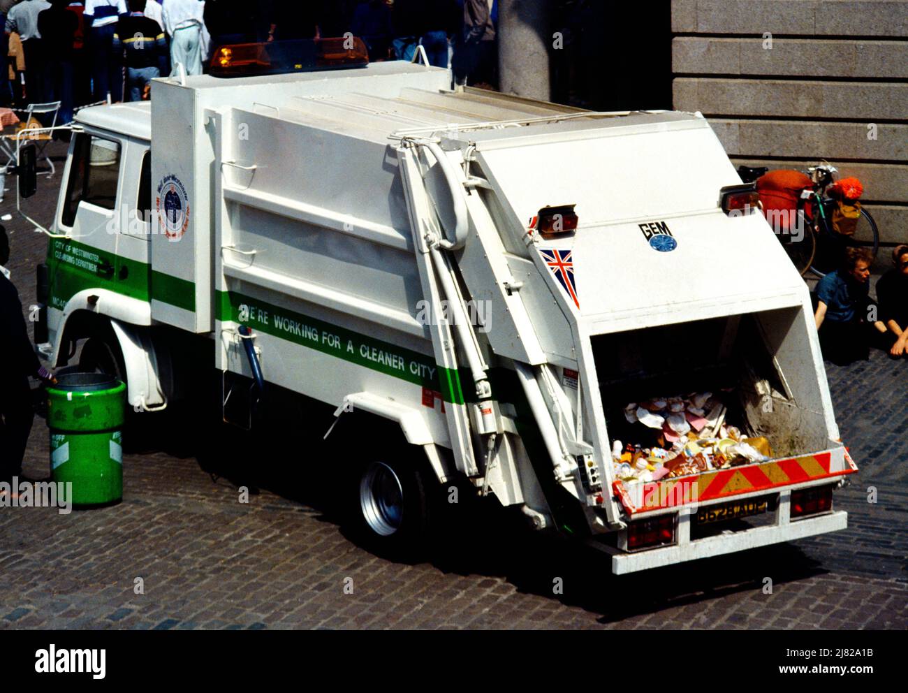 Dust Cart Covent Garden London England Stock Photo - Alamy