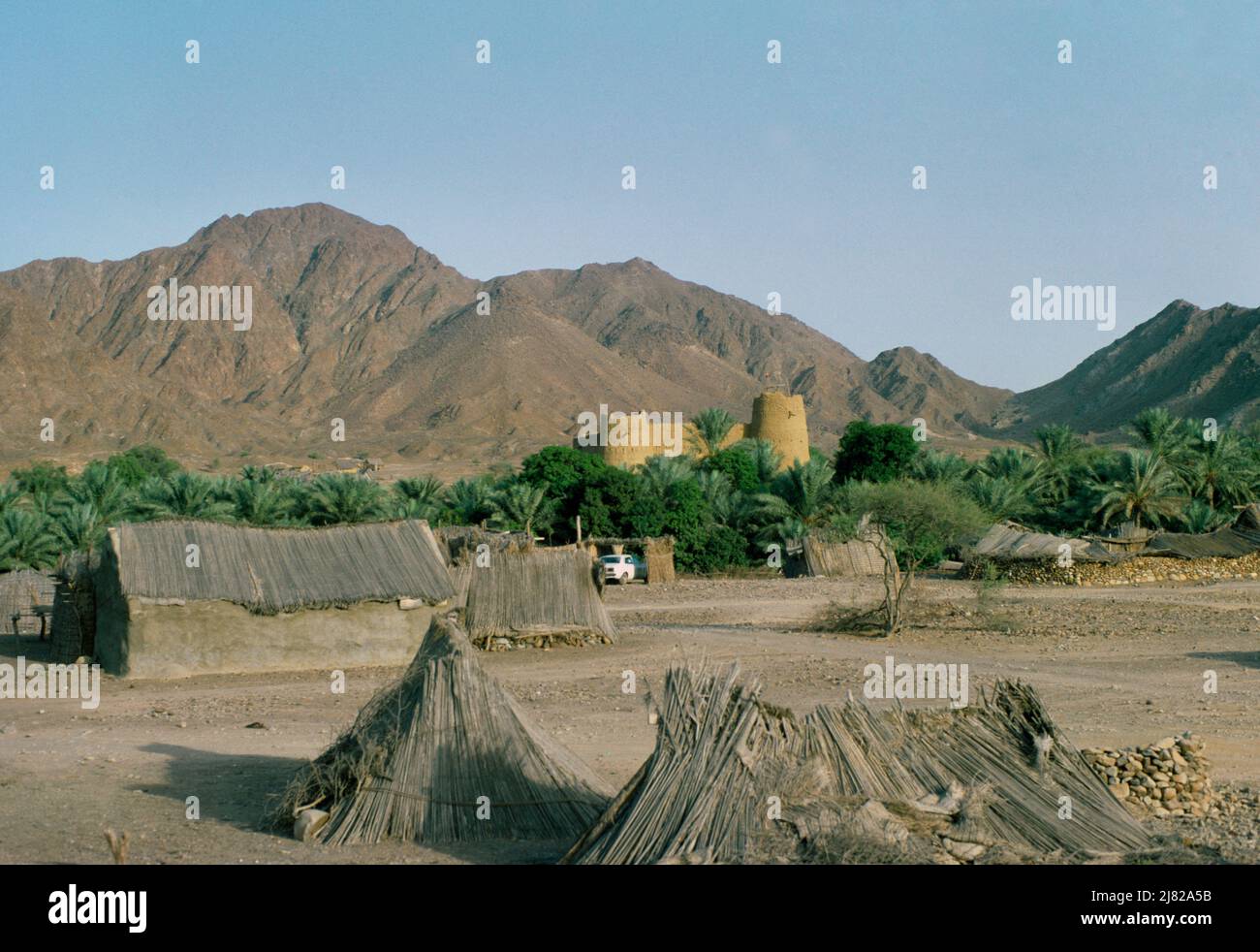 Barasti house hi-res stock photography and images - Alamy